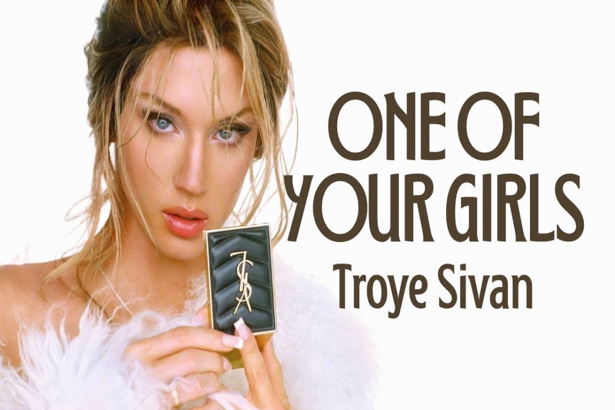 Στίχοι – Lyrics: Troye Sivan - One Of Your Girls